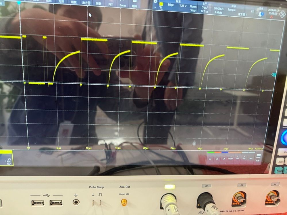Re: NCJ29D5 SPI communication with abnormal waveform on SDI signal ...