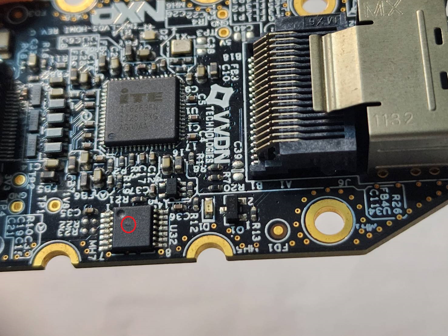 IMX8QuadMax MEK: LVDS to HDMI adaptor card (IMX-LVDS-HDMI) usage? - NXP ...